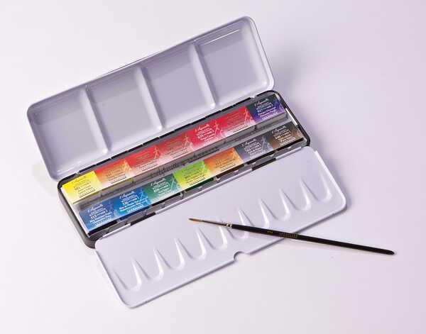 Classic watercolour boxes